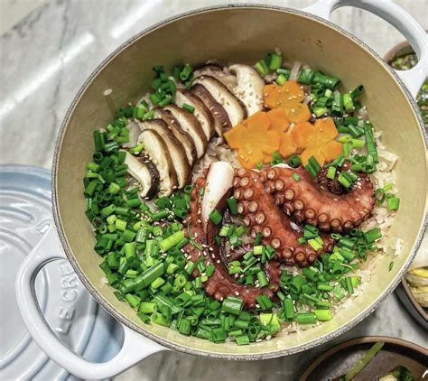 겨울엔 따끈따끈한 솥밥이 제철 새미네부엌 플랫폼