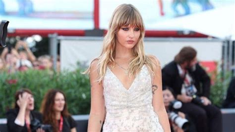 Victoria De Angelis Dea Alla Mostra Del Cinema Di Venezia Imusicfun