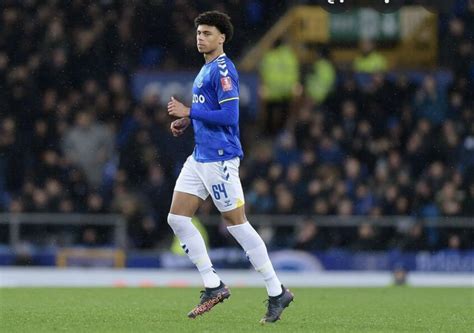 Reece Welch Pens New Everton Deal Toffee Tv