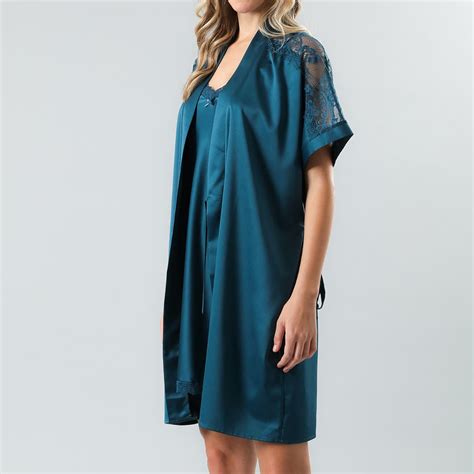 Bata Satín Encaje Madreselva