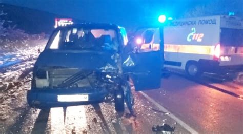 От полицията във Видин съобщиха подробности за катастрофата с бус и линейка край Арчар