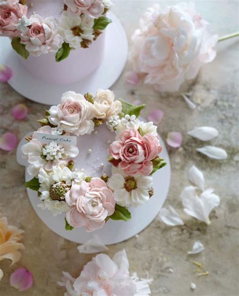 앙금플라워 버터플라워 전문 피아니스트케이크 수업준비 스케치 저번주 영상이에요 ⚜️일찍오신 우리 수강생님이 준비 도와주시고요 우리 영상 찍을까요 하고 핸펀