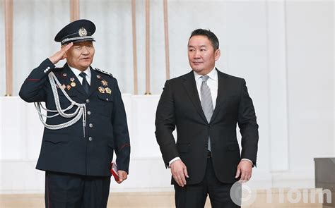 Itoim Төрийн дээд цол одон медалиар шагналаа