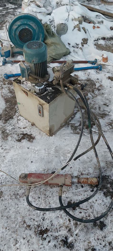 Тоног төхөөрөмж багаж хэрэгсэл нэгдсэн зар Гидро шахагч зарна 99862824