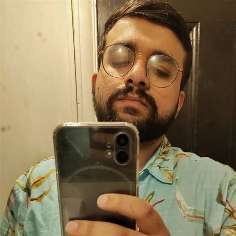 Nikhil Arora Nikarora • Threads Say More