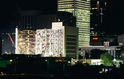 28 Photos From The Aftermath Of The Oklahoma City Bombing