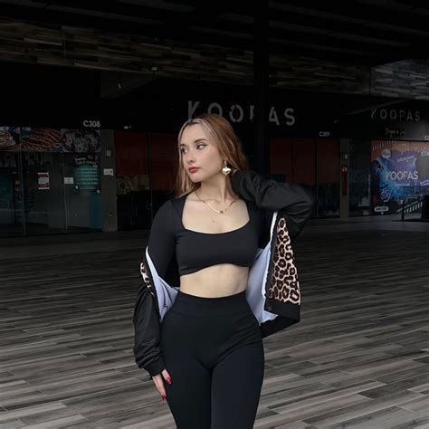 Andrea Sofia Youtube