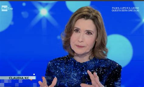 Claudia Koll Mai Stata Una Suora Laica Il Mio Cuore è Ancora Capace