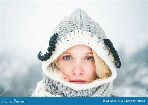Winter Woman Happy Girl Winter Portrait Portrait Of A Young Woman In