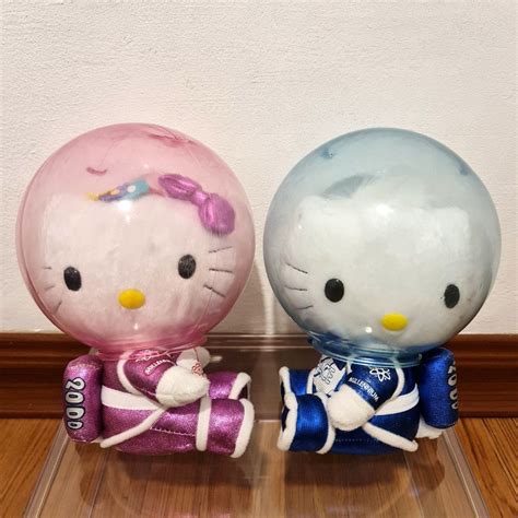 Hello Kitty Couple Astronaut 2000 Limited Edition Hobbies And Toys