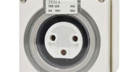 3 Pin 20a Socket Outlet Round
