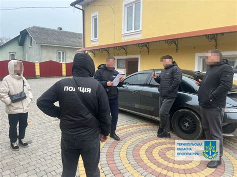 На Тернопільщині викрили схему ввезення авто під виглядом гуманітарки Цензор НЕТ