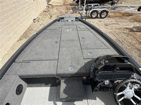 2026 Lund 2075 Pro V Bass Mr Outboards
