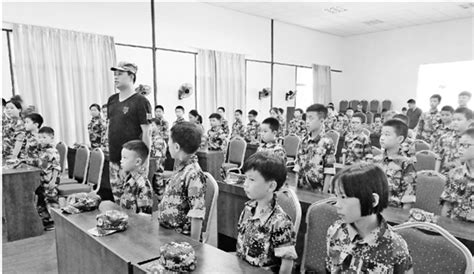 Girl Deepthroats Huge Cock Tubes