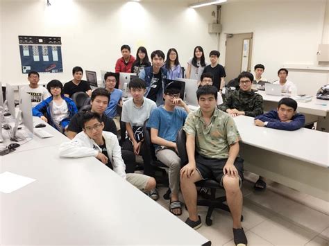 海洋大學資工系 swift ios app 期末 demo 這學期很開心可以在海洋大學資工系教 swift ios… by 彼得潘的