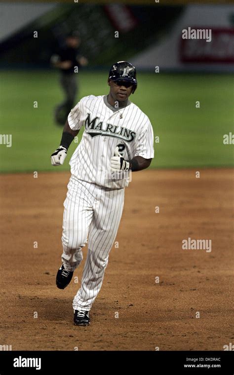 Apr 06 2007 Miami Fl Usa The Marlins Hanley Ramirez Rounds The Bases After Homering In