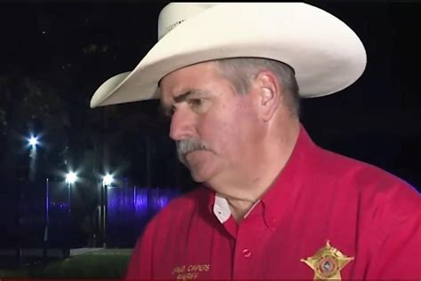 5 Killed 3 Hospitalized In Texas Mass Shooting Incident Suspect At Large