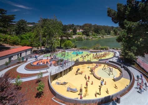 Galería De 100 Espacios Públicos Notables De La Plaza Al Parque Urbano