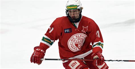 Hc Slavia Praha Talentovaný útočník Šimon Slavíček Podepsal Smlouvu