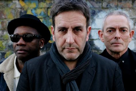 Terry Hall Of English Ska Punk Band The Specials Dies Los Angeles Times