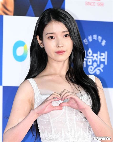 汤唯盛装出席青龙电影奖颁奖礼 Iu林允儿红毯比美 搜狐大视野 搜狐新闻