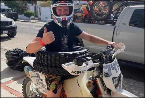 Wouter Jan Van Dijk Ταξίδεψε από την Αυστραλία στο Μεξικό αγόρασε ένα μεταχειρισμένο Ktm Exc