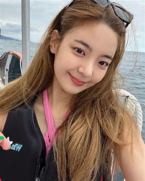 Kpop Girl Groups Korean Girl Groups Kpop Girls I Love Girls Cool