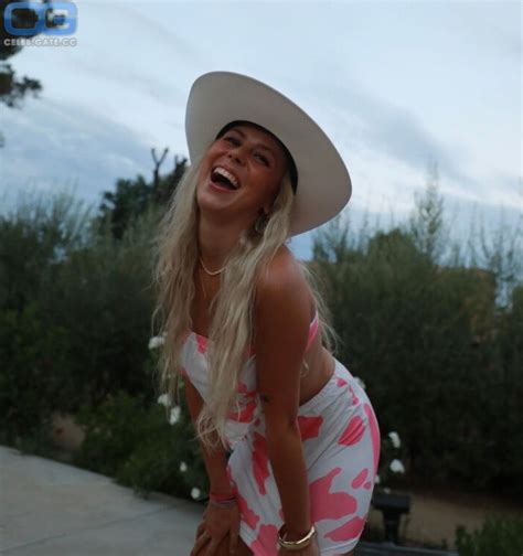 Haliey Welch Nude Pictures Onlyfans Leaks Playboy Photos Sex Scene