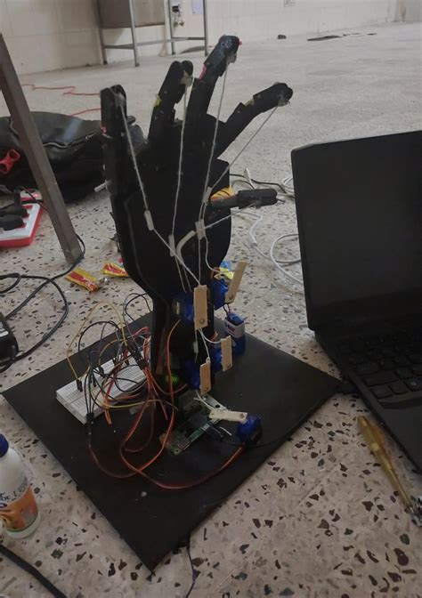 Github Tanishka321 Robotic Hand Robotic Hand Mimics The Users Finger Gestures Through