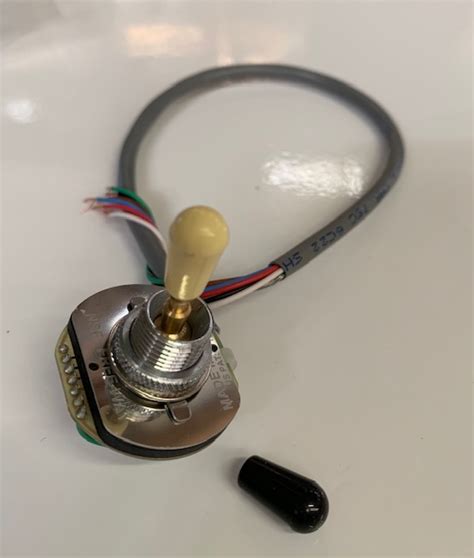 Free Way Switch 3x3 07 Nickel With 1 Cream 1 Black Tip Southern Tonewoods