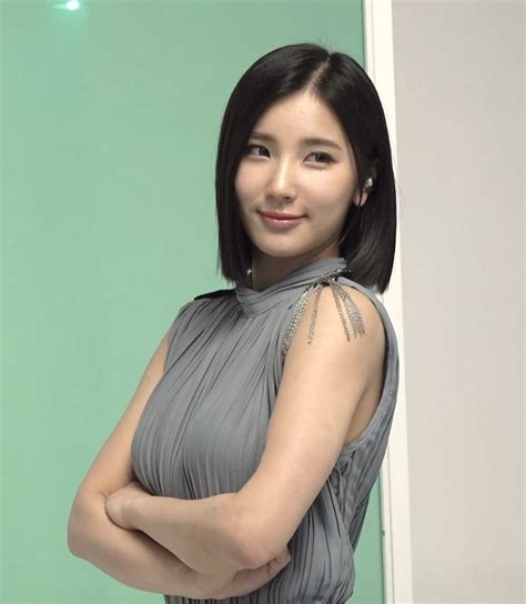 [엘리스] 옷 주름으로 매력적인 몸매 곡선 앨리스 소희 촬스의 이슈와 유머