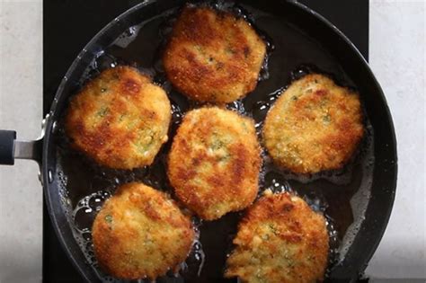 Best Ever Easy Crab Cakes