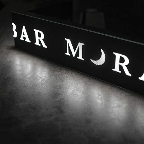 Bar Mirage Yiiif Design