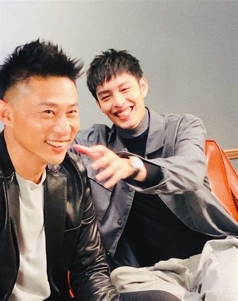 Tsao Yu Ning 30 10 21 Não Olhe Para Trás Roupas Passo A Passo