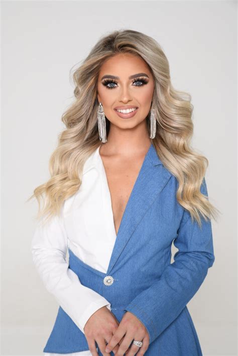 Halee Green Lunsford Model Cosmetology Wizard Mom Davinci Magazine