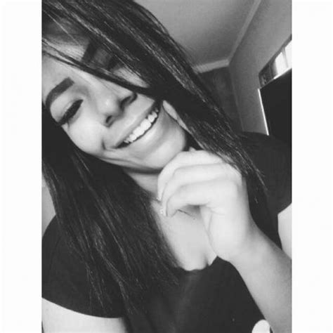 Hellen Rodrigues Mm Fórum