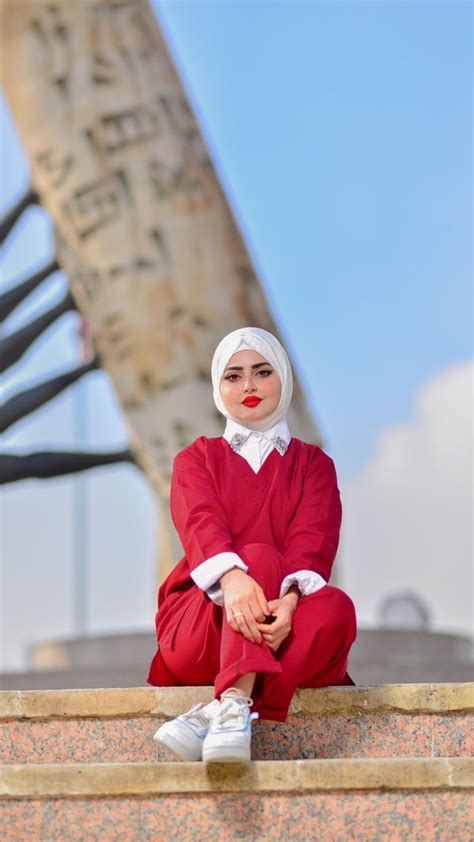 Pin Di زهراء Su أنثى