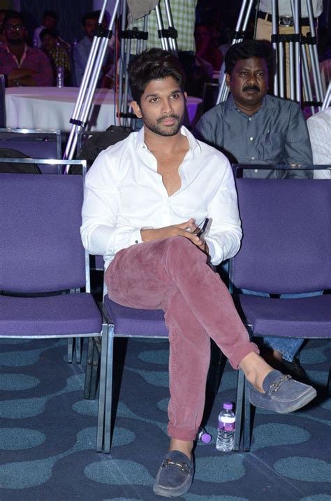 Allu Arjun Photos Images Wallpapers Pics Download
