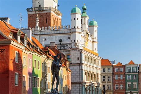 波兰的波兹南老城广场高清图片下载 正版图片503911080 摄图网