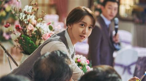 Exit Yoona 800 X 450 Dmovies