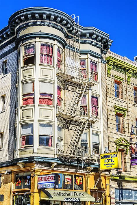 Victorian Building In The Tenderloin
