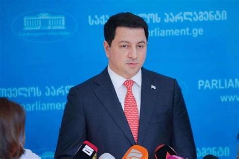 „ნაციონალური მოძრაობა“ პოლიტიკურ თავდაღმართში მიემართება არჩილ თალაკვაძე გურიის მოამბე