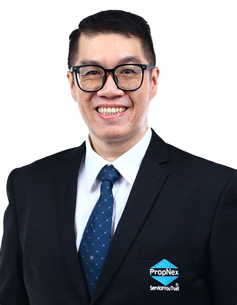 Max Ang Senior Associate District Director From Propnex Realty Pte
