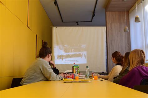 Изложба Ана Франк Историја за денес СОУ „Јосиф Јосифовски“ Гевгелија