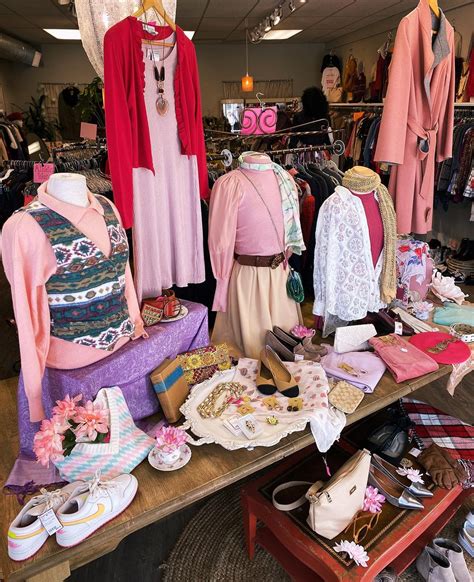 Raspberry Beret Consignment In Cambridge And Allston [01 01 24]