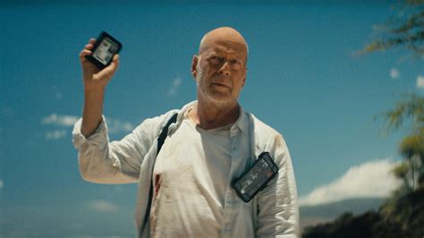 Bruce Willis Last Movie Was An Overlooked 2023 Sci Fi Action Thriller