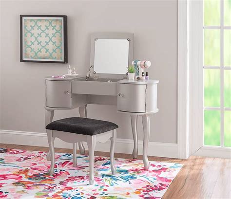 Loring Gray Vanity Rooms To Go