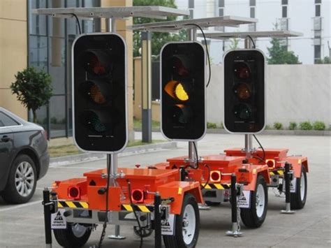 Exploring The Most Common Traffic Control Devices In Road Construction