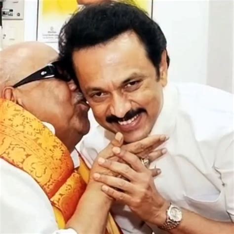 அசோக் குமார் நகரஇளைஞரணி துணைஅமைப்பாளர் இன்று உலக உழைப்பாளர் தினம் மே தினக்கூட்டங்களைத்