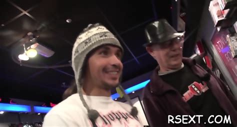 Sexy Babe Scarlet Gets Nailed Nicely